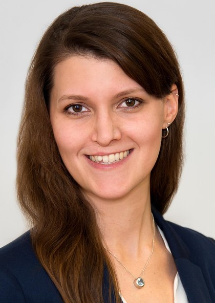 Peer-to-Peer-Mentoring - Dr. Alexandra Hauser - HRK nexus - Übergänge ...